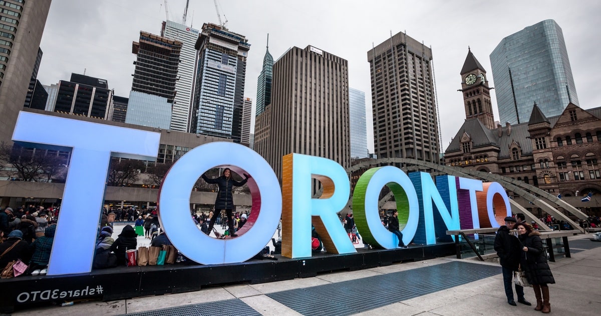 Moving to Toronto: what you need to know | Moving2Canada